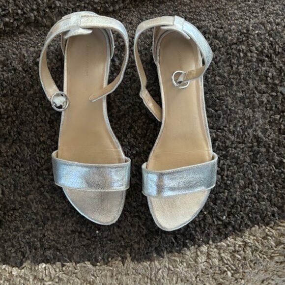 Ann Taylor | Shoes | Womans Ann Taylor Sandals Leather Size 9 | Poshmark